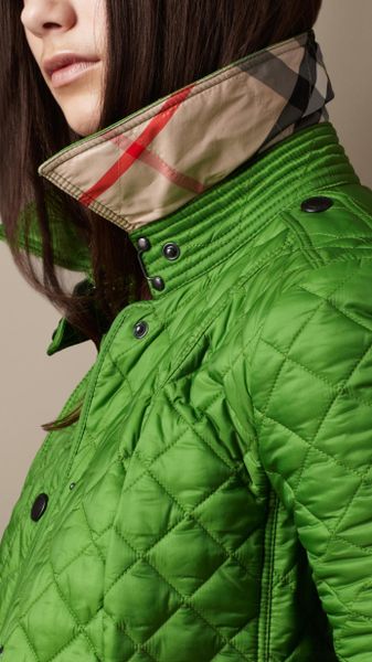 Burberry Brit Cropped Quilted Jacket in Green (bright clover green) | Lyst Burberry Brit Cropped Quilted Jacket in Green (bright clover green) | Lyst