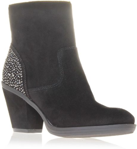Enzo Angiolini Emzy Block Heeled Ankle Boots in Black | Lyst