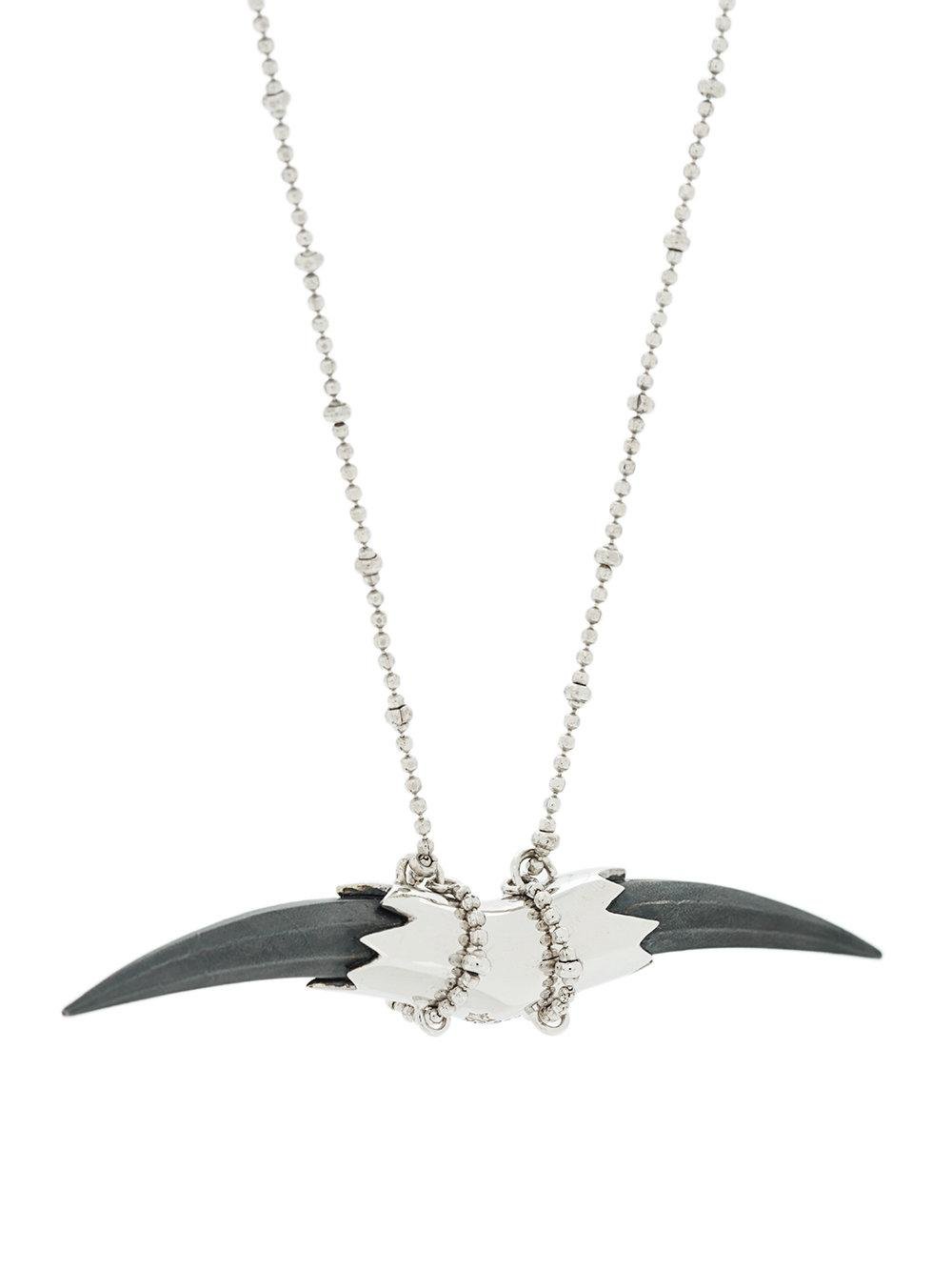 Kasun Claw Pendant Necklace in Metallic - Lyst