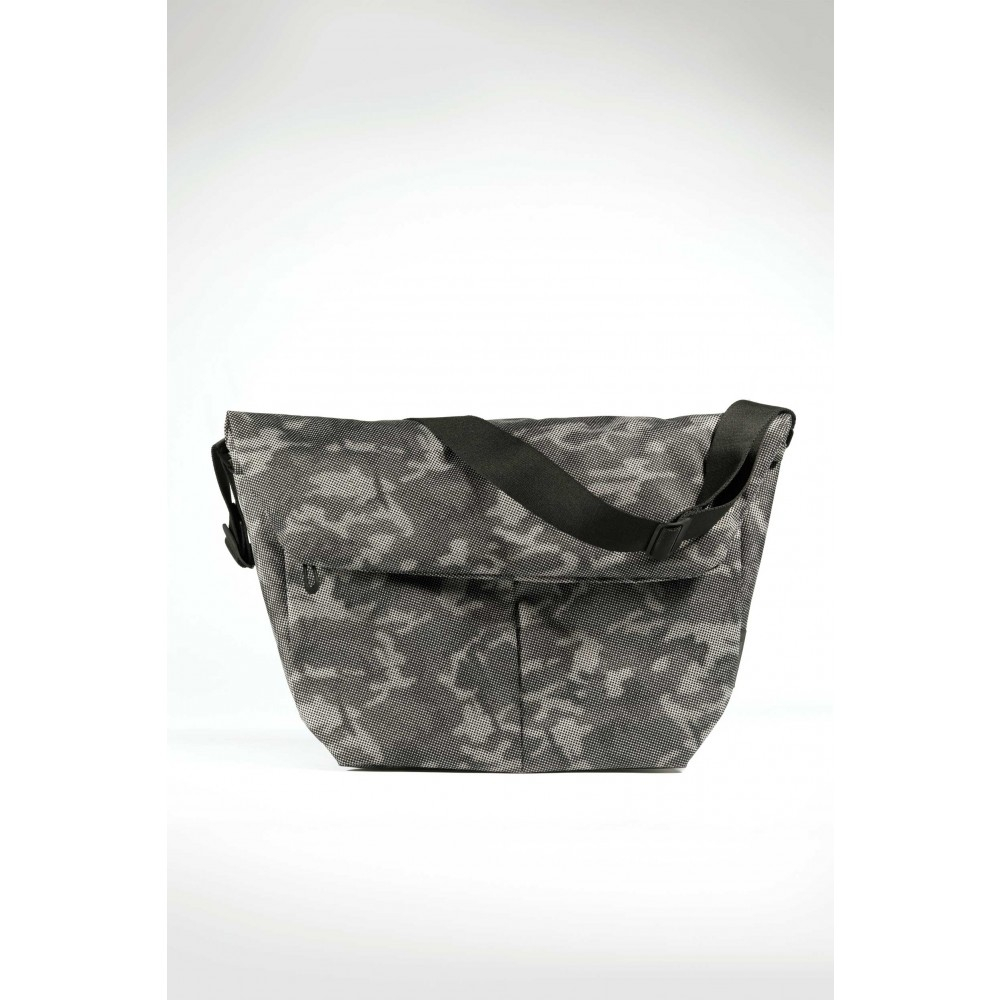 Côte&ciel Côte And Ciel Spree Crypsis Messenger Bag in Gray for Men | Lyst
