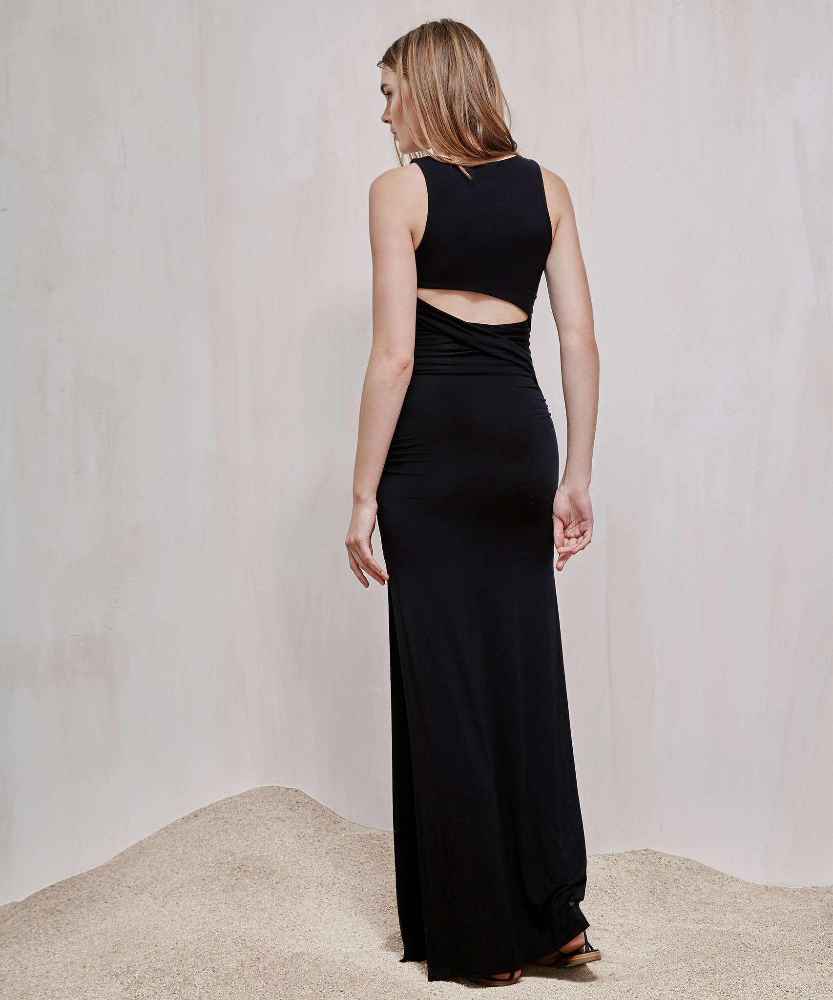 Krisa Cutout Back Maxi Dress in Black | Lyst